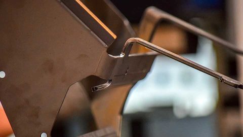 Pliage métal sur mesure | Découpe, pliage et usinage – Meta Laser